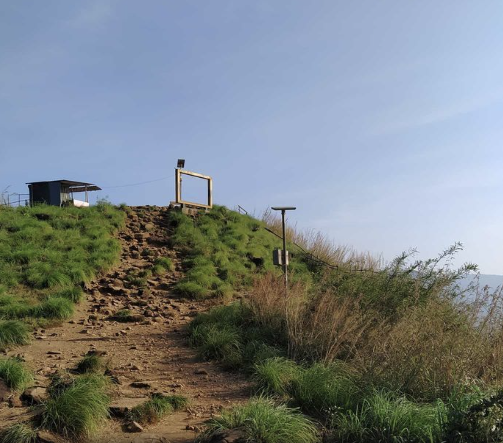 Major mountains and hills of Kerala - Njaval